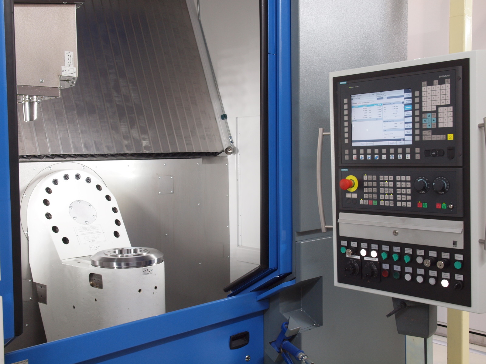 Bevel Gear Grinding Machine Klingelnberg G27 / Wydziałowe Laboratorium ...